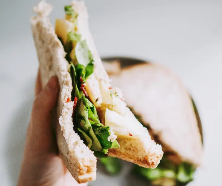 Sanduíche à la conde: a história por trás do lanche - D'IDÉES MAGAZINE